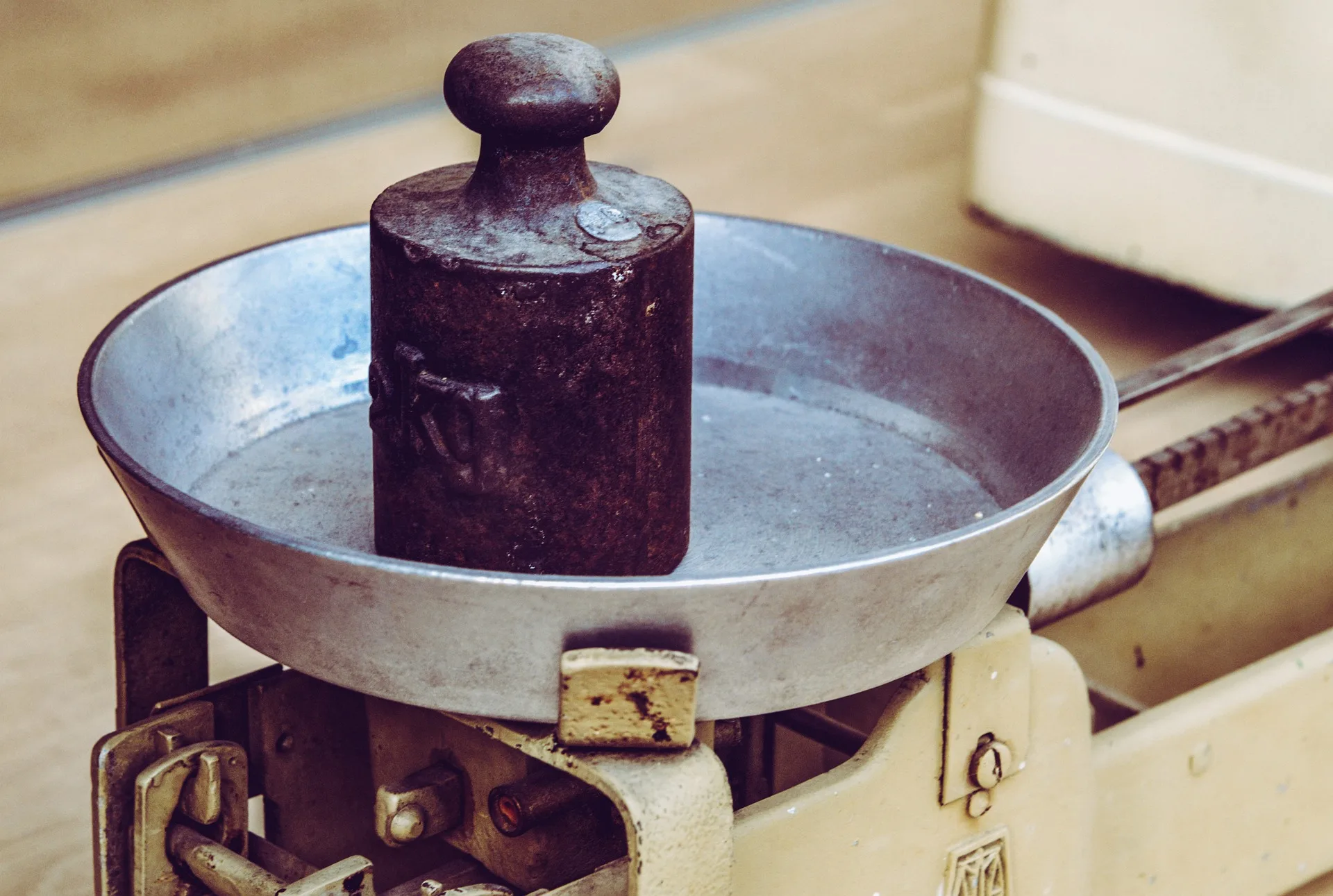 El Kilogramo: Historia, Definición y Uso en la Actualidad